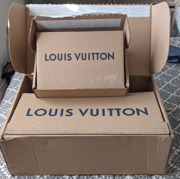 Louis Vuitton | Accessories | Louis Vuitton Shipping Boxes Mediumsmall ...